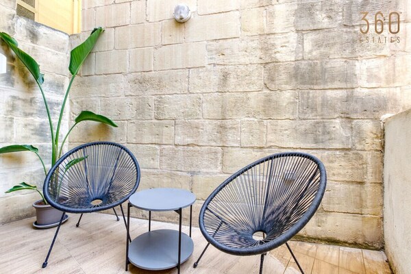 Stunning Studio With Private Terrace In Bormla - Valletta, Malta