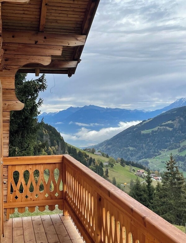 Mountain Chalet In Champéry, With Panoramic View Of The Dents Du Midi Mountains - Champéry