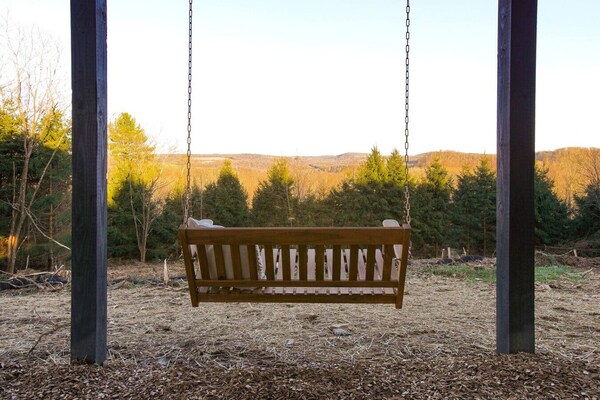 Horizon Hideout (Hot Tub, Nature, Beautiful Views) - Pennsylvania