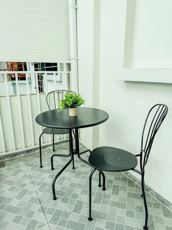 Bangkok Family Retreat 2br Townhome With A/c, Fast Wifi & Kid-friendly Setup - Bangkok