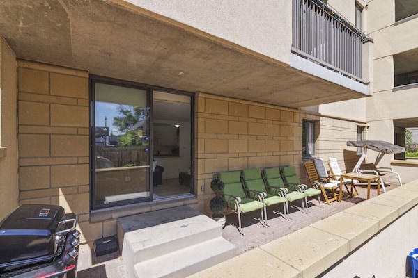 Stylish 2br By Stampede, Free Parking, Terrasse - Calgary
