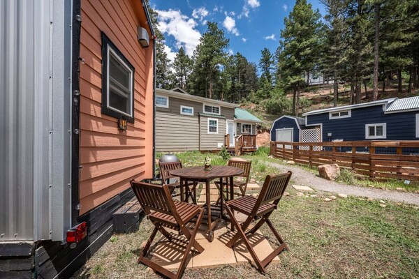 The Fern Hollow Retreat - Woodland Park, CO