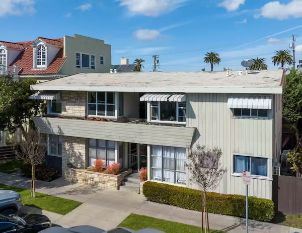 Stylish Long Beach Retreat - Walk To Beach & Bars! - Cypress, CA