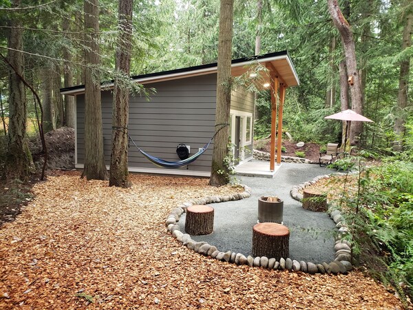 Superb 1-bedroom Cabin In Sequim - Sequim, WA