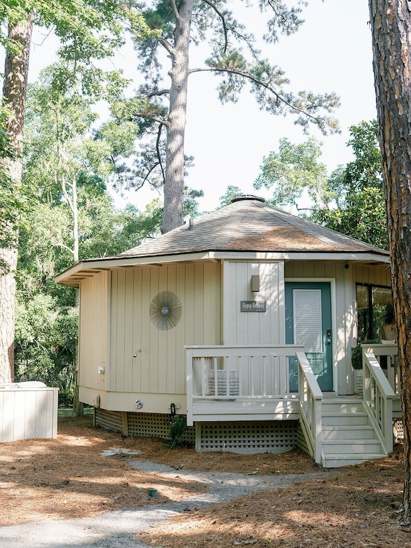 Sea Pines Cottage Dream, 5-minute Walk To Beach, Pool, Pet Friendly - Bluffton, SC