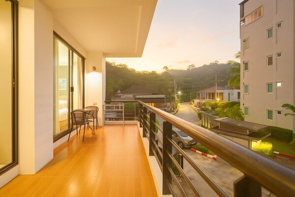 Luxe Kamala Sanctuary 2 Bedrooms Suite Spacious 2 Pools Family Retreat - Patong Beach