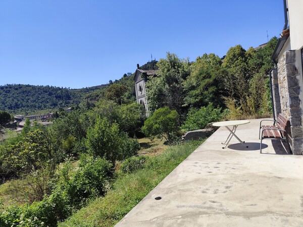 Maison Situé Au Calme En Plein Coeur Du Village Des Vans Proche Lieu De Baignade - Le Bois de Païolive