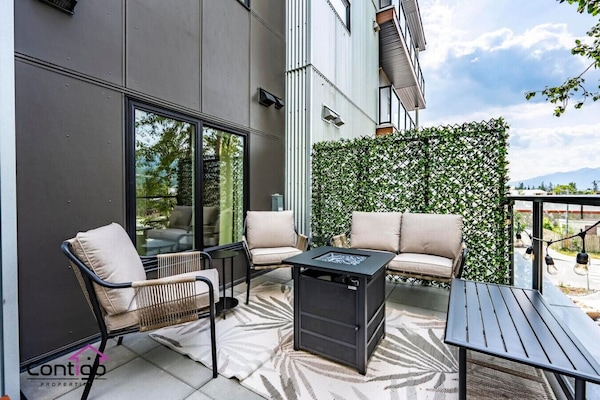 Trailside Vista | Huge Patio | Bbq | Ac | Downtown - Golden