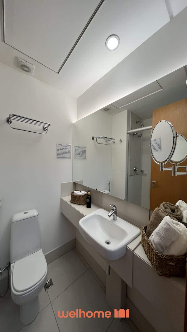 Studio Em Belo Horizonte Com Vista E Piscina - Belo Horizonte