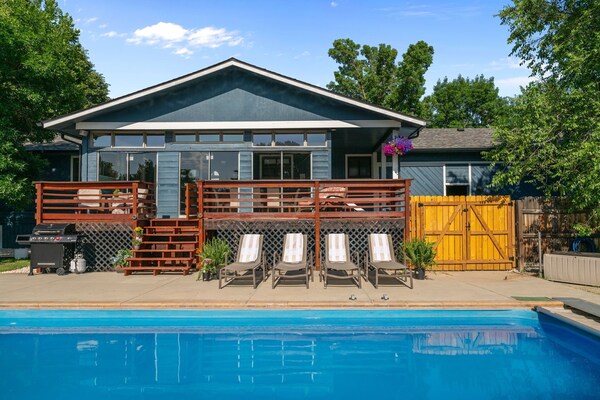 Golden Ranch With Private Heated Pool, Sunroom And Firepit. Conveniently Located - Golden, CO