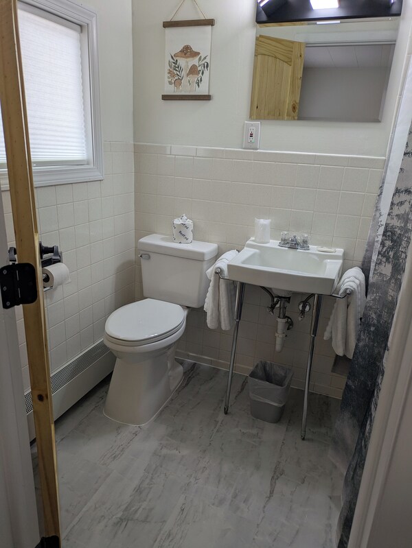 Charming Motel With Ac And Wifi In Enjoyable Canaan - Vermont