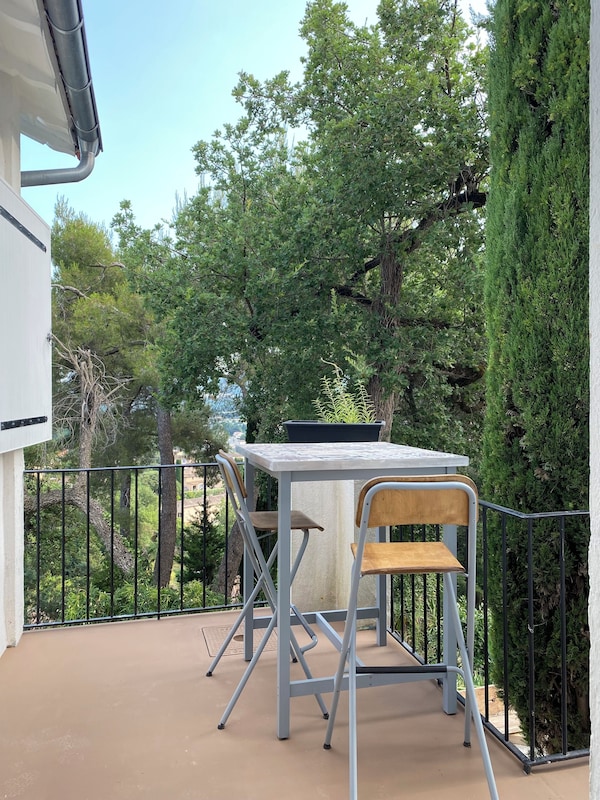 Small Nest In The Greenery, Quiet With A View To The Sea. - Cannes