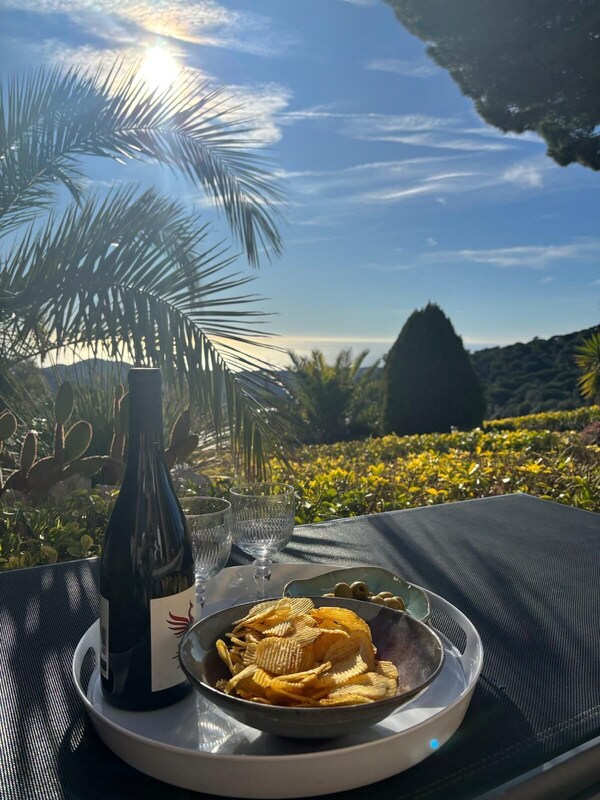 Parc Du Montnegre, Villa With Magnificent Sea View - Calella