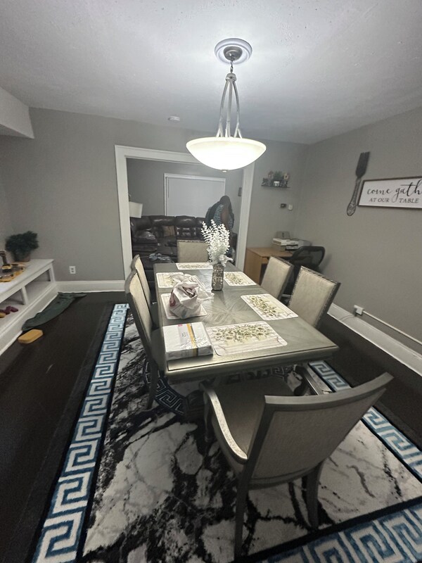 Cozy And Spacious 4-bedroom House In Fabulous Cleveland With Ac, Wifi - Shaker Heights, OH