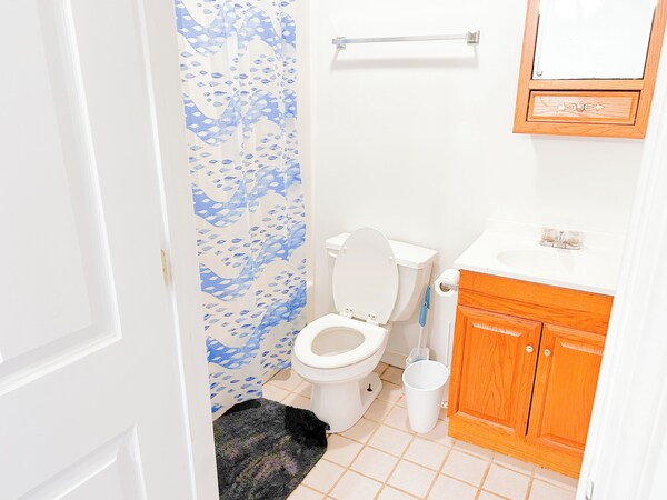 Charming 1-bedroom Apartment In Fabulous Colchester With Ac, Wifi - Tennessee, IL
