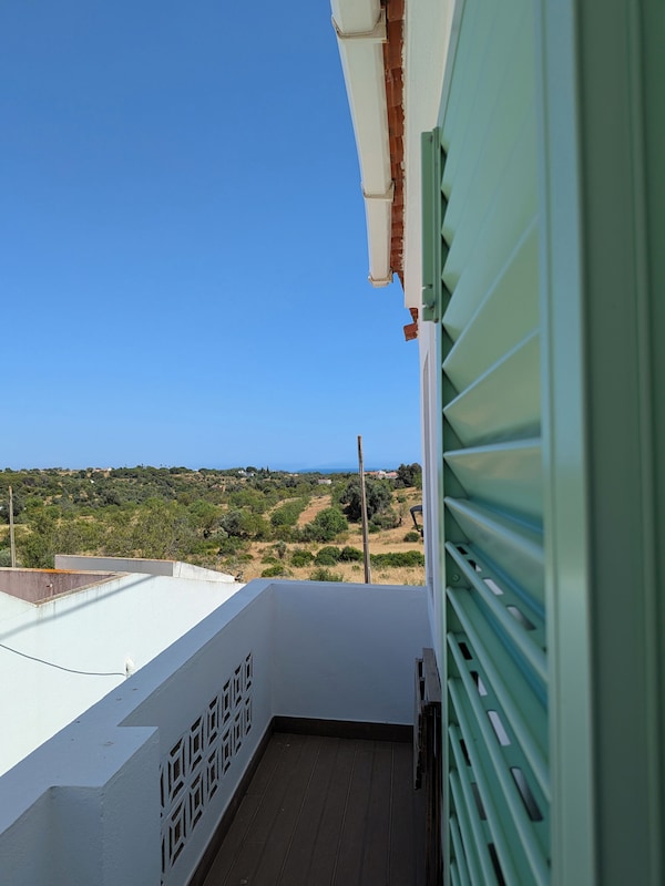 Central, Cozy Vacation Home In The Algarve - Close To The Beach & Town - Carvoeiro