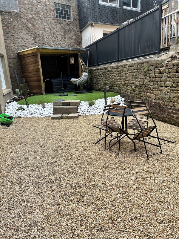 Loft Relaxation In The Heart Of Avranches - Private Jacuzzi & Comfort For 2 To 4 People - Avranches