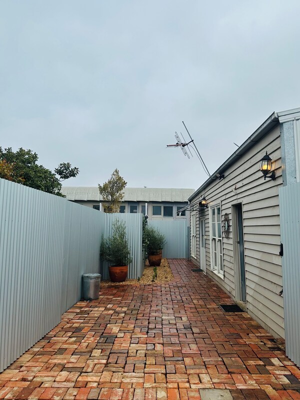 Rustic Studio In Numurkah - Numurkah