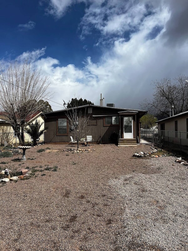 Casita Chihuahuita - Temp Quarters - Alamogordo, NM