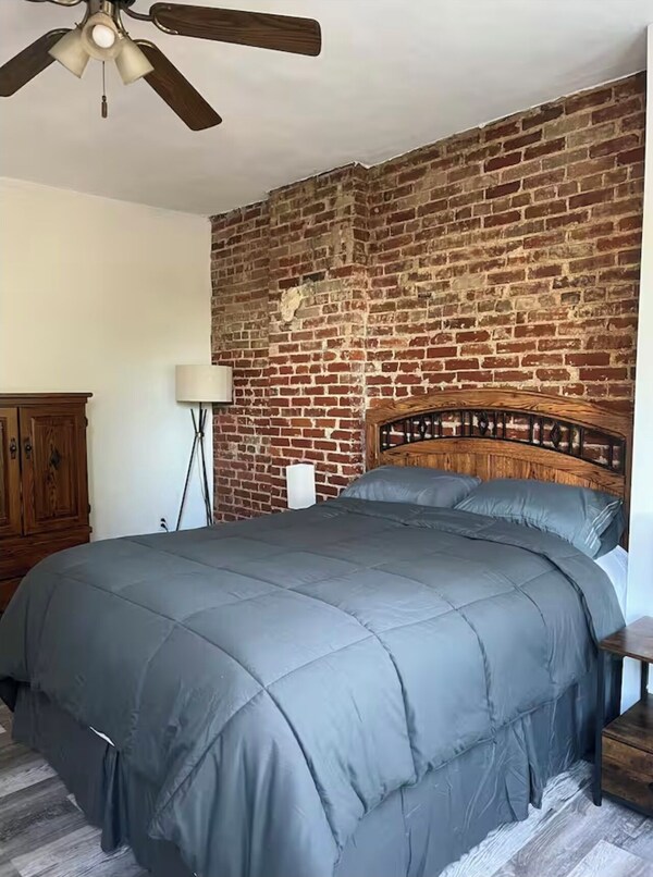 Charming 2-bedroom Apartment In Wonderful St. Louis With Ac, Wifi - St. Louis, MO