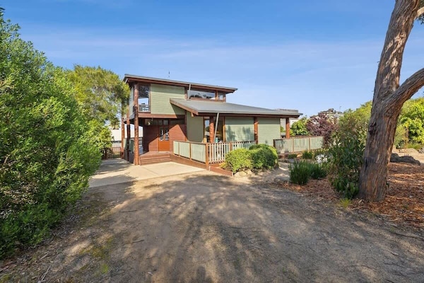 Beach Retreats I Ocean Views I Pet Friendly - Aireys Inlet