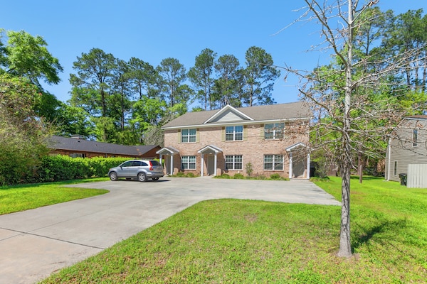 Cozy 3br Home L Big Backyard L Pet-friendly - Tallahassee, FL