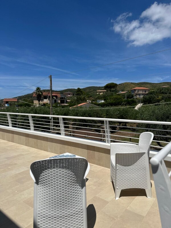 Live The Cilento! Rent Your Apartment In Santa Maria Di Castellabate - Castellabate