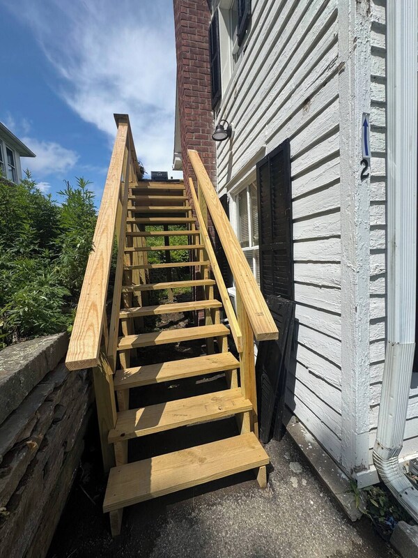 Waterfront 1 Bed 1 Bath Close To Hits Horse Show, With Parking For A Horse Trailer - Red Hook, NY