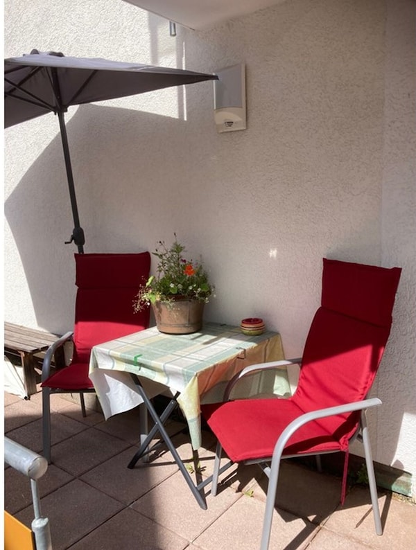 Ferienwohnung 'Erdgeschoss' Mit Bergblick, Gemeinschaftsterrasse Und Wi-fi - Metzingen