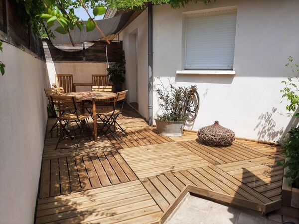 Maison Type T2 Avec Petit Terrain Attenant , Très Sympa. - Bouzigues