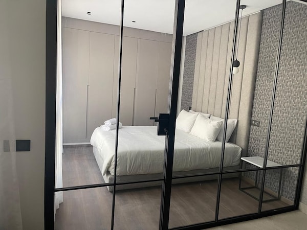 10 Charming 1-bedroom Apartment In Fabulous Casablanca With Ac, Wifi - Casablanca