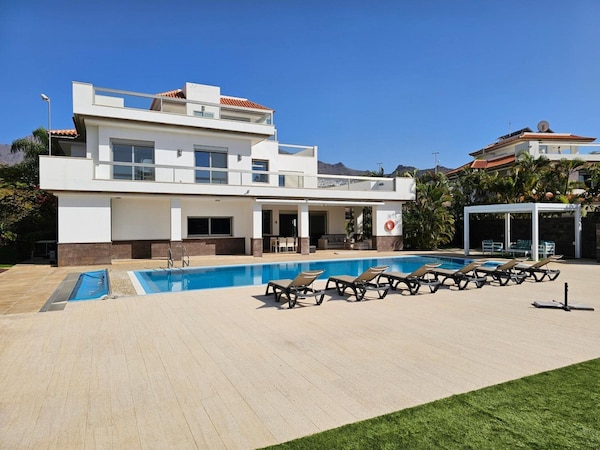 Villa De Vacances 'Karat Oasis Del Duque' Avec Vue Sur La Mer, Wi-fi Et Climatisation - Costa Adeje