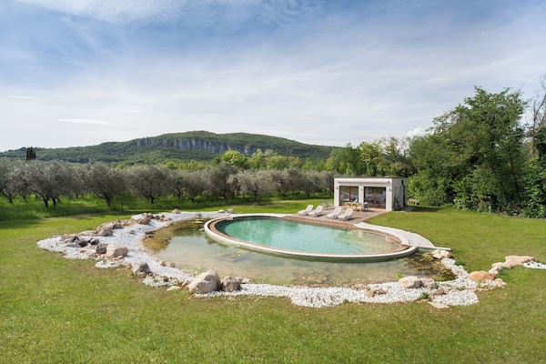Villa 'Luxury Monte Orione Garda' Avec Vue Sur Le Lac, Wi-fi Et Climatisation - Garda