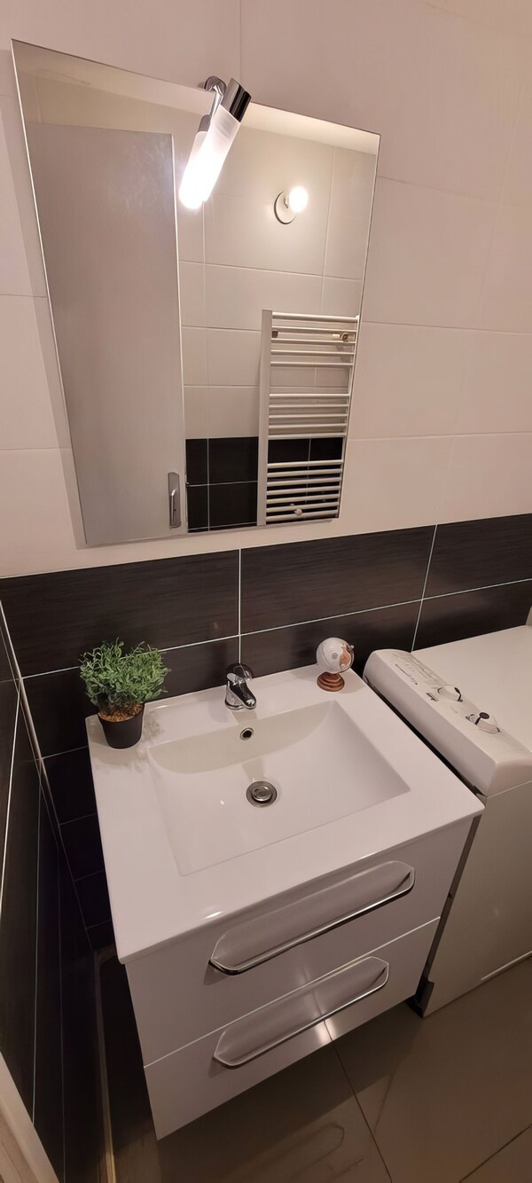Lovely, Fully-equipped Studio In Saint-lô Town Center - Saint-Lô