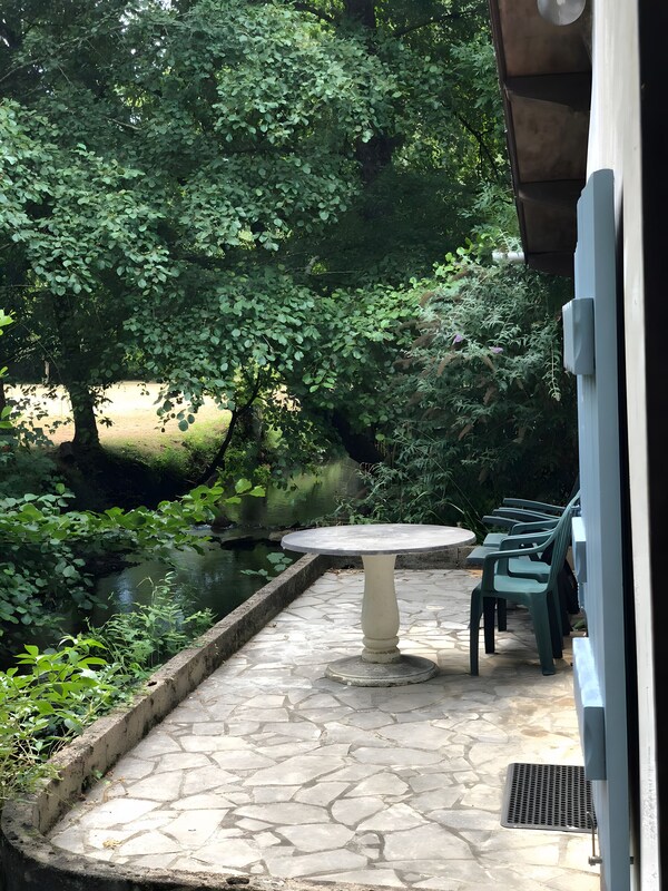 Holiday Home 'Le Fil De L'eau' With Shared Pool, Private Terrace And Shared Garden - Dordogne