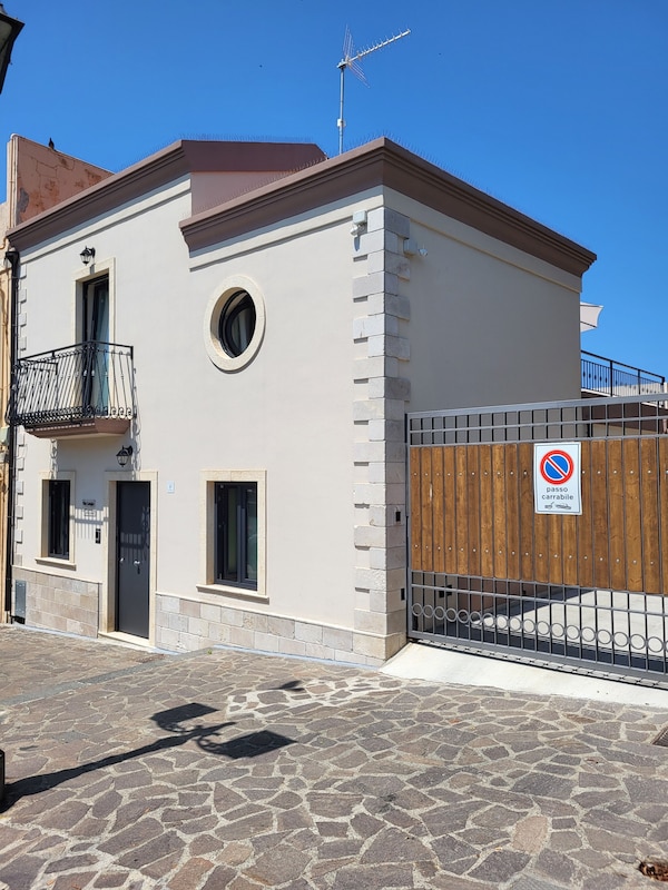 Studio Between Land And Sea, Departure For The Aeolian Islands And Capo Milazzo! - Spadafora