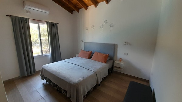 Ohana Casitas, House With Beautiful View To The Sierras (Pets Welcome) - Merlo