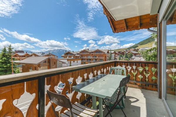 Apartment 'Crocus 6' With Balcony And Wi-fi - Auris