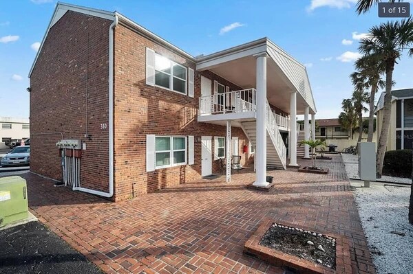 Venice Island Gem: 2-bedroom Apartment In Venice - Venice, FL