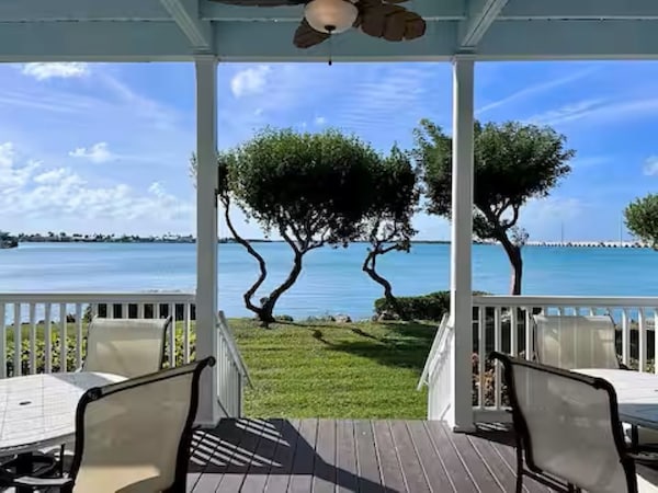 Waterfront Villa On Duck Key - Duck Key, FL