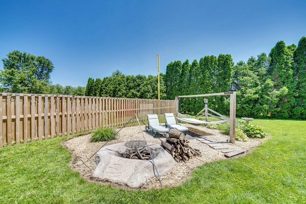 1 Mi To Shops & Eats On Main St: New Holland Abode - Morgantown, PA