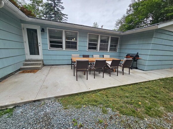 New! Modern Luxury Home- Lake Access! - Monticello, NY