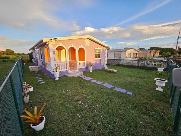 Sunrise Haven: Your Tranquil Barbados Getaway Awaits! - Barbados