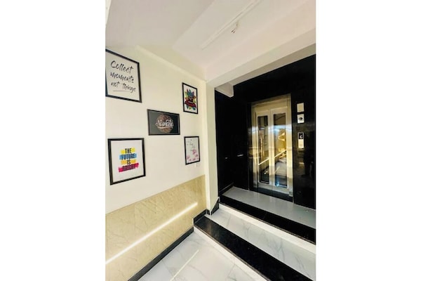 The Puzzle By Prahar Homes Apt 6 - New Delhi Indira Gandhi Airport (DEL)