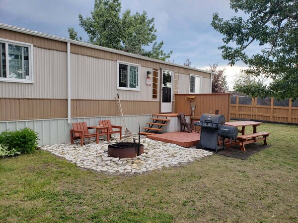 Duck Lake Private, Fenced, Waterfront Home Near Glacier National Park. - Montana