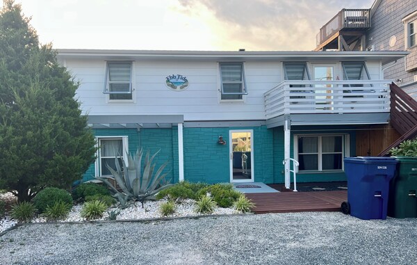 Charming Three Bedroom Ground Floor Apartment In Topsail Beach - Hampstead, NC