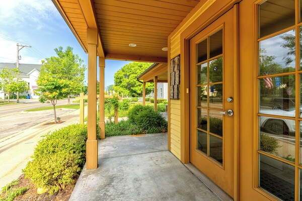 Seaglass Haven-downtown Douglas And Close To Beach - Saugatuck, MI