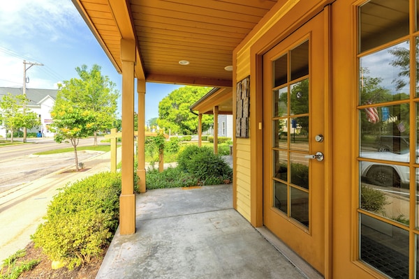 Seaglass Haven-downtown Douglas And Close To Beach - Saugatuck, MI