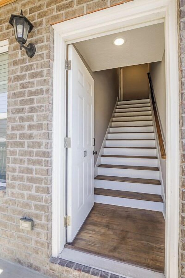 4 Bd Normalview: Comfort & Charm - Bowling Green, KY