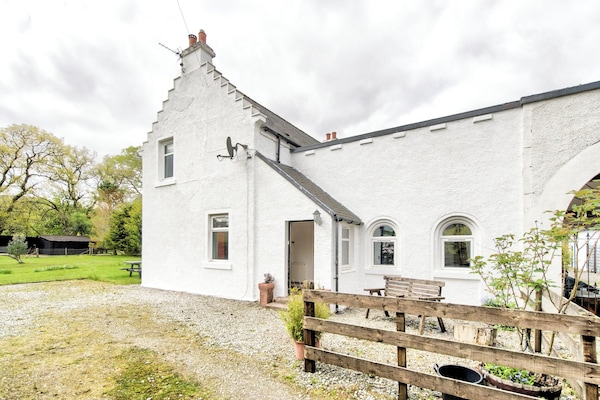 Spacious Argyll Farmhouse In An Idyllic Setting - ダンウーン